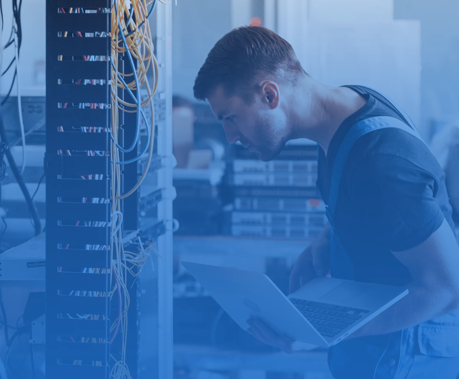 Hardware y Software: Qué son, Diferencias y Ejemplos (2026)
